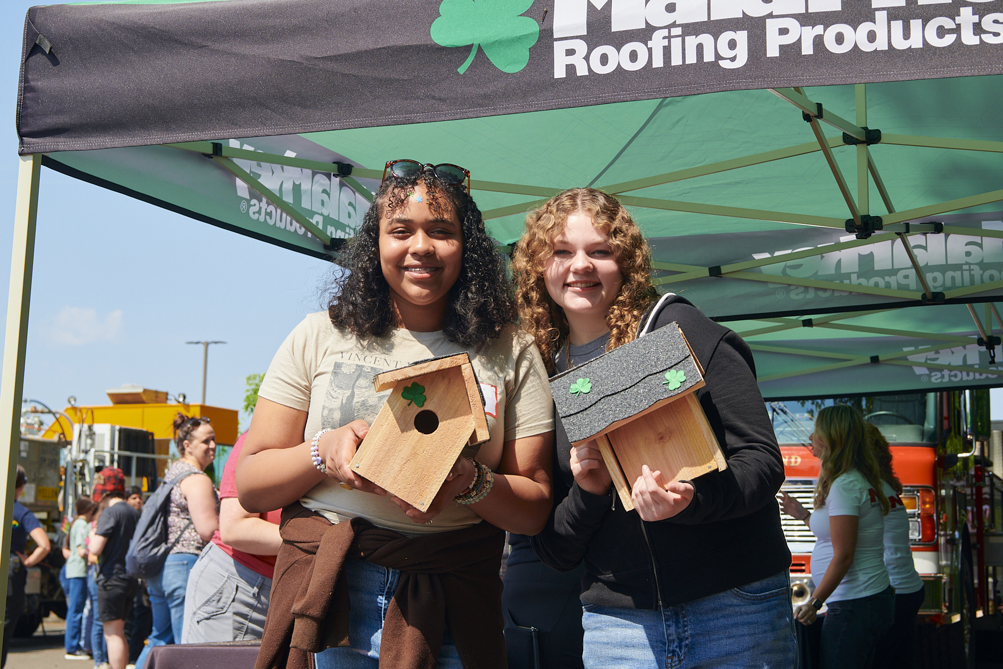 Malarkey, NWiR Share Careers in Roofing with Oregon Tradeswomen ...